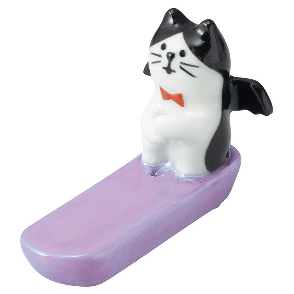 商品説明 つまようじを凛々しくかかえて、食後のデザートを待っているかと思いきや、ふざけて小競り合いをはじめる猫天使と猫デビル 手の部分に爪楊枝が1本立てられます 大きさ 約34×63×h44 素材 陶製 メーカー 株式会社　デコレ 広告文責...