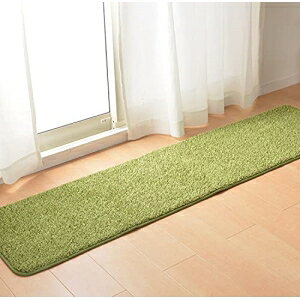 商品紹介室内のお部屋にいながら、アウトドア気分を味わえる芝生風のマット。観葉植物をたくさん置いて、緑いっぱいの素敵な空間を作ったり、子供のスポーツコーナーやお父さんのゴルフスイングスペースなど…楽しい使い方がいっぱい！中には約10mmのウレ...