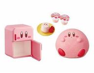 発売日 2018/05/21 メーカー リーメント 型番 - JAN 4521121204055 備考 商品解説■カービィのインテリアがいっぱいのお部屋をイメージしたミニチュアフィギュア。カービィファンにはおなじみの仲間達や敵キャラなどを多...