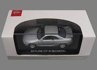 発売日 - メーカー 日産自動車/京商 型番 KWAM003012 備考 商品解説■｢NISSAN MODEL CAR COLLECTION｣に、1/64 SKYLINE GT-R BCNR33(シルバー)がラインナップ。車名が刻まれた専用...