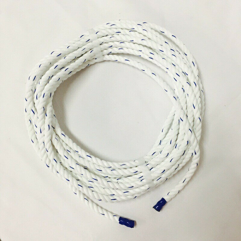 ●耐候性、耐久性に優れたスパンエステル糸を使用したもやいロープです。 ●水に浮きにくく、長時間の使用でも固くなりづらいのが特徴です。 ●両端は、ほつれ止めの熱処理加工してあります。 ●3つ打ちロープ ●8φ×10m ボート|船舶|プレジャー...