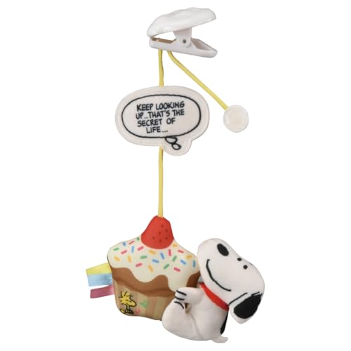 (C) 2025 Peanuts Worldwide LLC・電池は使用しません。商品紹介 ベビーカーでのおでかけに! ベビーカーフードに付けるスヌーピーのマスコット。 ベビーカーフード(フード前に芯が入った丸幌専用)に付ける、スヌーピーの...