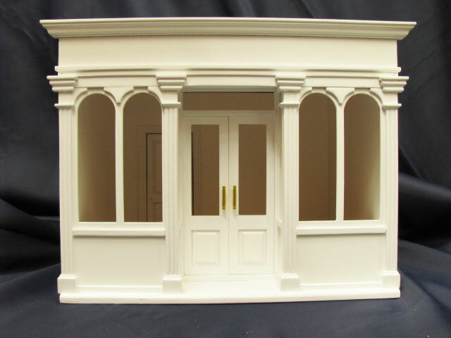 1/12サイズ ドールハウス の 入門キット 第2弾！ 本格的な お店のドールハウス が作れます！ 当店オリジナルの家具と組み合わせれば、ケーキ屋さん、カフェ、本屋さんなど好みのお店を再現できます。 ●正面のパネルは磁石で取付け、取外し可能...