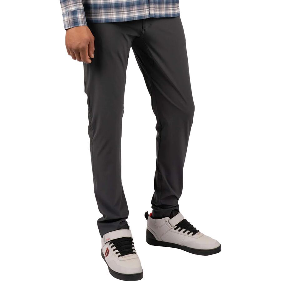 ■商品詳細■ブランドZOICゾイック■商品名Edge Pant - Men'sエッジ パンツ - メンズ■商品状態新品未使用・並行輸入品■色Shadow■素材VersaLight（4方向ストレッチ）■フィットスリム■スタイルジーンズ■股下[...