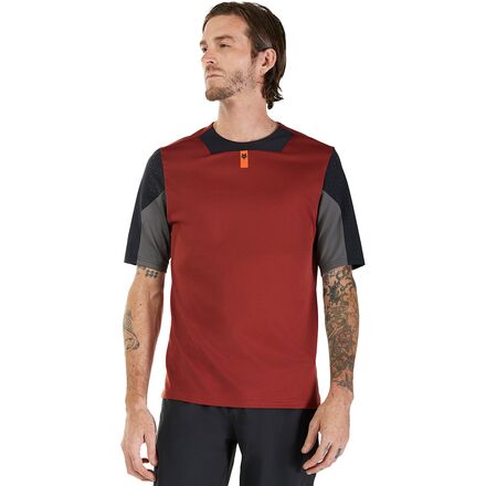 ■商品詳細■ブランドFox Racingフォックスレーシング■商品名Defend Short-Sleeve Jersey - Men'sディフェンド ショートスリーブ ジャージ - メンズ■商品状態新品・並行輸入品■色Rust■備考(取寄)...