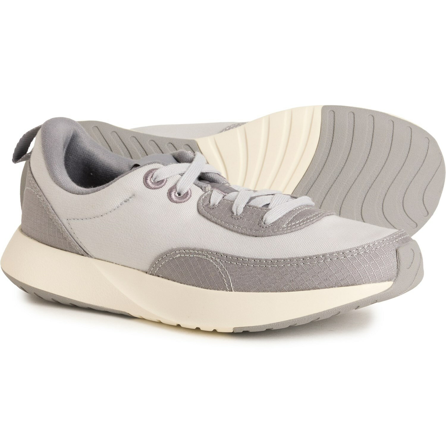 ■商品詳細■ブランドAllbirdsオールバーズ■商品名Courier Sneakers (For Women)クーリエ スニーカー■商品状態新品・並行輸入品■色Mdm Gry, Lt Gry2枚目以降は参考画像となります。詳細レースアップ...