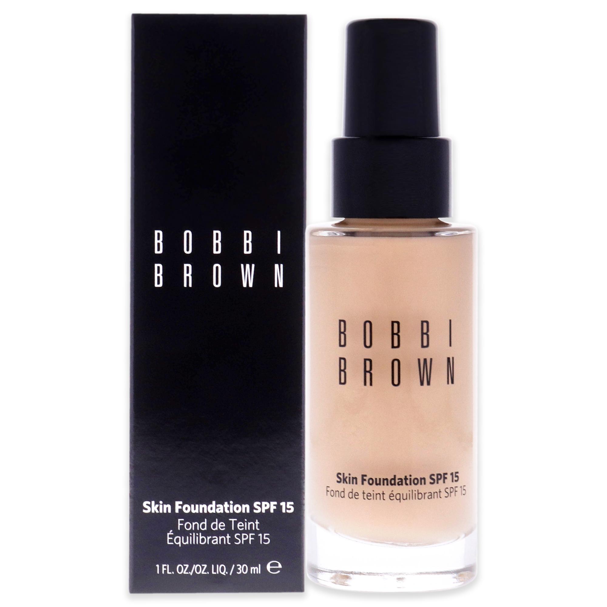A water based, oil free foundation that covers imperfections, for a natural looking finisH. This formulation is enriched...