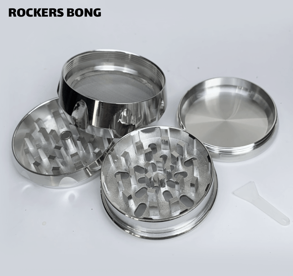 ■Color:Silver ■Brand:Rockers Bong® ■Materail:Quality ZincAlloy ■Size:60mm 4part ブレードの切れ味も鋭く、 上下のグラインダーはマグネットで密閉できます...