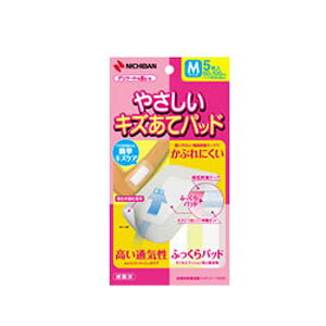 NICHIBAN Pad for Scratches M size低刺激テープを採用。かぶれにくく、はがすときの痛みがほとんどありません。ふっくらパッドでキズにやさしい。・ムレにくいメッシュタイプ。・通気性が高くムレにくい。商品名やさしいキ...