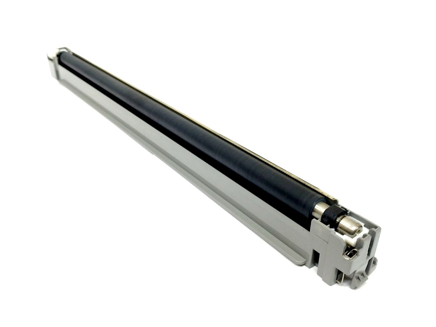 詳細 印刷に黒点の周期汚れ(等間隔37mm～38mm)の印刷不良の場合、 本商品を交換することで解消可能です。 中古品、動作確認済みです。入荷時とご注文後に再度検査いたします。 ※画像はサンプルです 仕様 帯電ローラー交換用パーツ 周期汚れ...