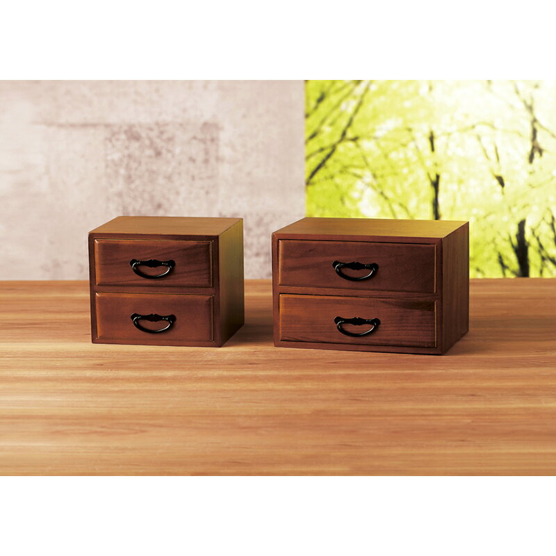 ●商品内容 商品サイズ 155×170×145mm ●パッケージサイズ：箱165×180×155mm 640g ●材質 天然木、ラッカー塗装天然木材を使用したシンプルな和風小型小物入れタンスです。※メーカー都合により、デザイン・内容等が変更...