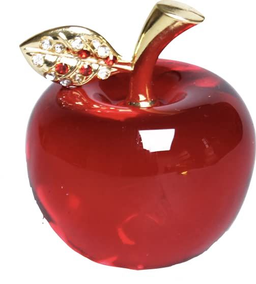 オシャレでかわいい、クリスタルガラスのリンゴ型水晶です。（赤色）自宅オフィスデスク事務所玄関リビング寝室お部屋車等様々な場所でお使い頂けます。運気についてお悩みの方今よりさらに上昇向上したい方にオススメです。運気アップ、恋愛成就、夫婦円満、...