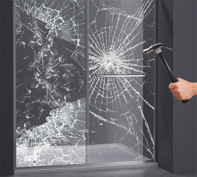 多くの場合、窓は家の安全の脆弱な部分となり、泥棒に狙われやすい。本製品は特殊な多層構造を持ち、割れにくく、防犯性能を大幅に高めます。窓ガラスに貼ることで、泥棒の侵入を効果的に遅らせ、防犯フィルムが家を守ります。 ガラスの靭性と耐衝撃力を飛躍...