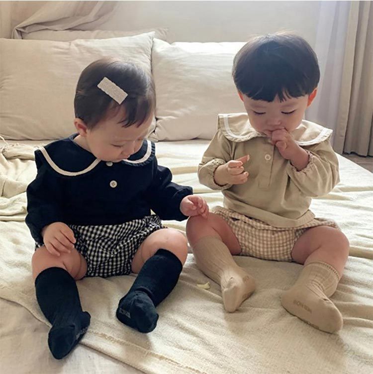 商品説明商品名お子様のお洒落さと機能を重視したデザインで、結婚式、入園式、お祝いなどのフォーマルシーンはもちろん、発表会の衣装としても！やんちゃな僕も英国紳士のようにスマートに大変身?サイズ展開は赤ちゃんからお兄さんまで。兄弟や、お友達とお...