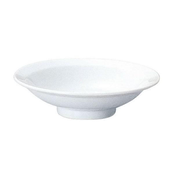 白い中華丼。丼や一品料理に！ 直径24.6cm高さ6.8cm 電子レンジOK 食器洗浄機OK 材質/磁器 日本製　　　　　　　　　　　どんぶり用　　中華丸高台丼 　　高台（器の底の台）がやや高めで、器は浅形で丸みをおびた「中華丸高台丼」。 ...