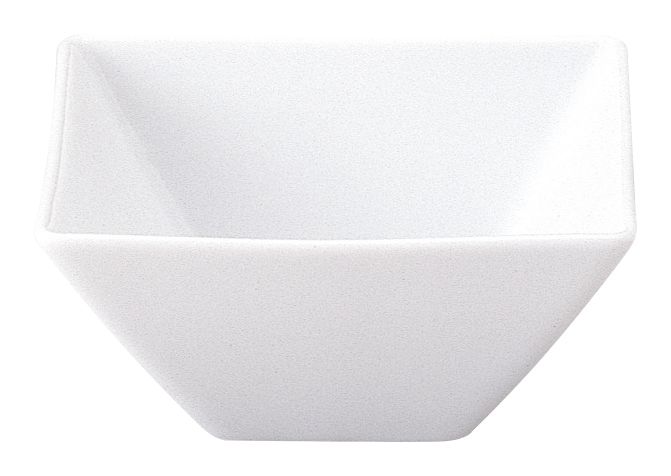 サイズ：131×131×63高さ(mm)満水容量-約500cc 重さ-約435g材質：陶磁器、美濃焼、日本製※陶磁器製造の性質上、サイズ、容量等に個体差が生じます。商品ページのサイズ情報は目安となりますので、予めご了承ください。 ※釉薬の性...