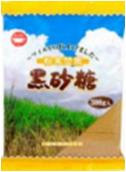 【まとめてお得】カップ　粉末焚黒　黒砂糖　300g【10個セット】砂糖　61313-10 原料糖と黒砂糖を溶かしてブレンドし、それを煮詰めて苦みの少ないマイルドな味に仕上げた粉末タイプの加工黒糖です。 8