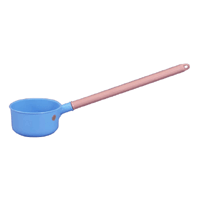 ポリ製万能杓5号(ポリ柄付き) JAN：4905891214108 カラー：ブルー(柄/キャメル) サイズ(mm)：132φ×70H 材　質：ポリエチレン 容　量：0.75L 重　量：約90g 【お取り寄せ商品 2】 送料サイズ　140サイ...