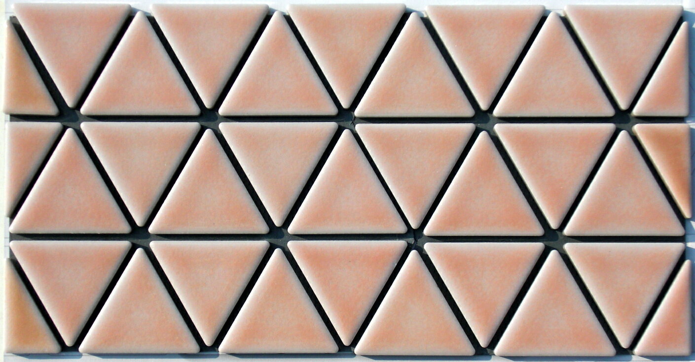 商品説明◆◇紙貼りしないバラなので、用途は、無限大！！◇◆◆◇ 光沢のある ブライトタイル ◇◆【 種類 】磁器質　 　　施釉　 　　ブライト釉　 　　半マス入り● 焼物 特有の自然な 色幅があります【 用途 】室内装飾　　手芸　　クラフト...