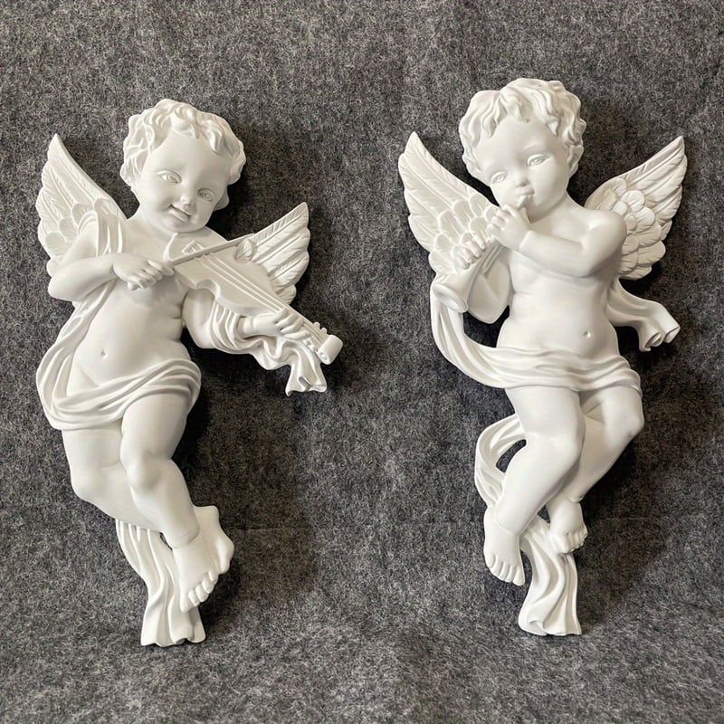 小さな天使の石膏調ウォールインテリアです。可愛らしいデザインで、お部屋の雰囲気を一層華やかに演出します。ポリウレタン素材を使用しているため、軽量で取り扱いも簡単。ホワイトカラーで清潔感があり、様々なインテリアに合わせやすくなっています。お部...