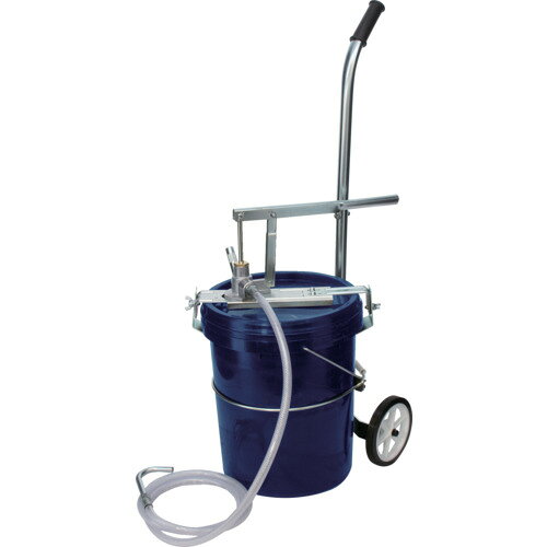 【特長】●ペール缶市販の20Lペール缶に差し込むだけですぐに使えるシンプルな万能型オイルポンプです。（樹脂缶含む）に取付けるオイルポンプです。●スチール製のペール缶に加え、樹脂製のペール缶にも対応可能です。●付属のキャリーもリニューアルし、...