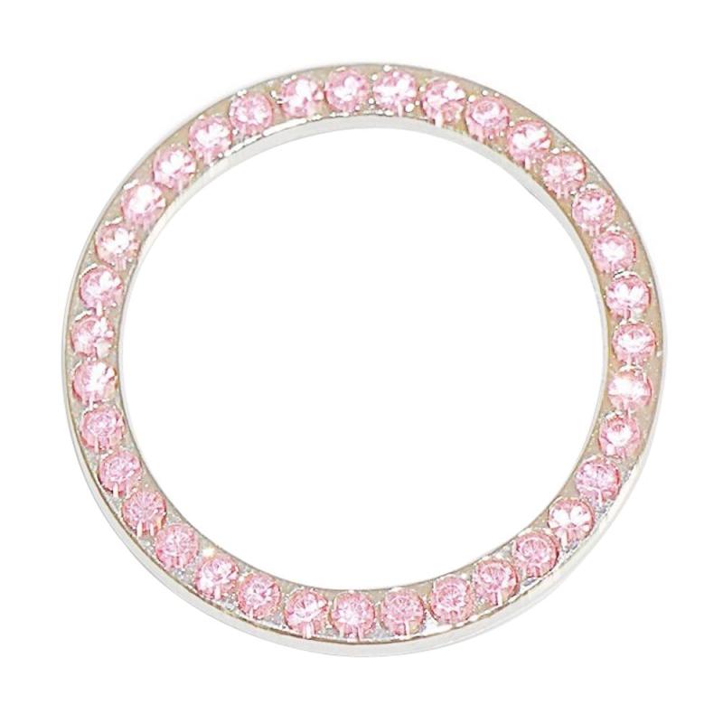 エンジン スタートボタン リング ドレスアップ アクセサリー ラインストーン スワロフスキー調 装着 簡単車のエンジンスタートボタン回りに取り付けるリング型のアクセサリーです。スタートスイッチをスタイリッシュにドレスアップしてくれるインテリ...