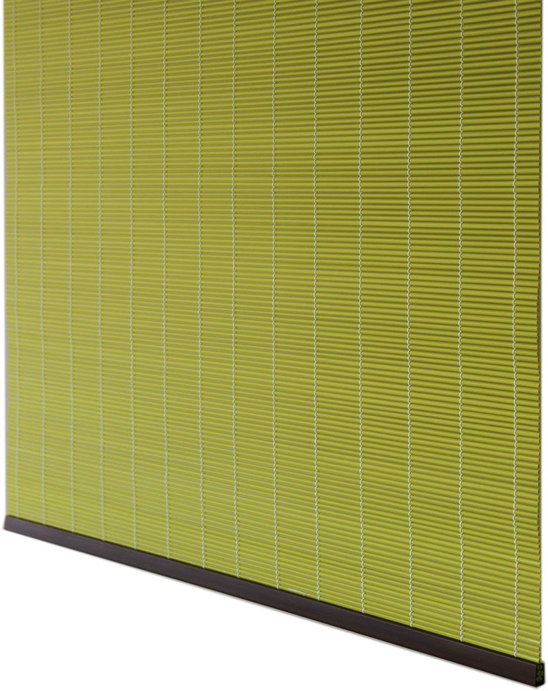 ・製造国:日本 ・本体サイズ:約60x90cm ・本体重量:約250g ・材質:本体PP(ポリプロピレン)、上下のレールPVC(塩化ビニル)、編糸ビニロン ・付属品:吊り下げフック2個