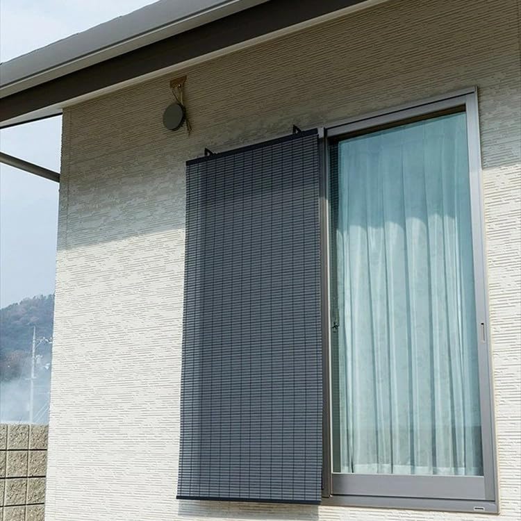 ・サイズ:60×90cm ・素材:アルミ配合 ・遮光率:84% ・UVカット率:93% ・機能:遮熱、通風、省エネ ・カラー:ブラウン、ブラック