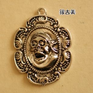 【サイズ】約 3.8cm x 3.1cm 【素　材】合金 【カラー】アンティーク風銀古美 【入り数】1個入