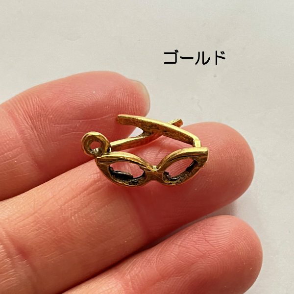 【サイズ】約 2.2 x 0.5cm 【素　材】合金 【カラー】アンティーク風ゴールド 【入り数】1個入