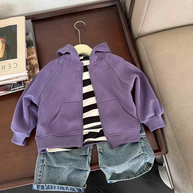 ・性別: 男女兼用・対象年齢: 3～8歳 (100～140cm)・ネックライン: フード付き・スタイル: 韓国風・柄: 無地、アルファベット・厚さ: 普通・生地加工: 柔らかい・フード: フード付き・要素: スポーツ、アルファベット・袖丈:...