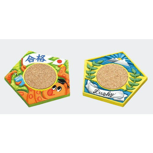 短時間教材として人気の木彫コースターの五角形。五角コースターは合格コースターという語呂合わせで縁起の良い形です。受験の必勝祈願として実用性のある作品ができます。■商品サイズ：130×120×10mm