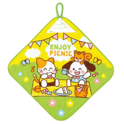 フェルトなどの素材を張り付けるだけで簡単に動物などのオリジナル帽子を作ることができます。頭囲約55cm。■200×200mm