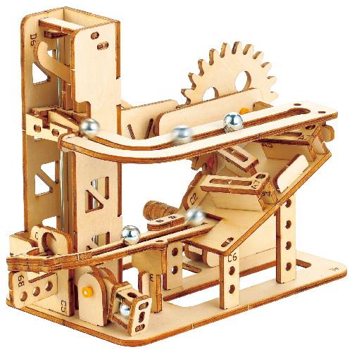 ●自分で組立！エレベーター式コースター！ ●ハンドルをまわすと鉄球がエレベーターを昇ってコースターを転がる！ ●工具不要でケガの心配もありません！ ●組立所要時間約1時間！ 主な仕様 ■パッケージサイズ：22×225×138mm ■重量：1...
