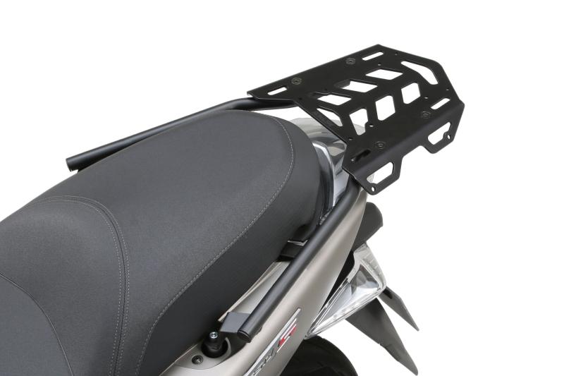 デイトナ(Daytona) マジェスティS(14-20)専用 リアキャリア マルチウイングキャリア 79893【用途】スタイリッシュにデザインされたバイク用キャリア 。荷物非搭載でも違和感のない車体フォルムを実現。【適合車種】マジェスティS...