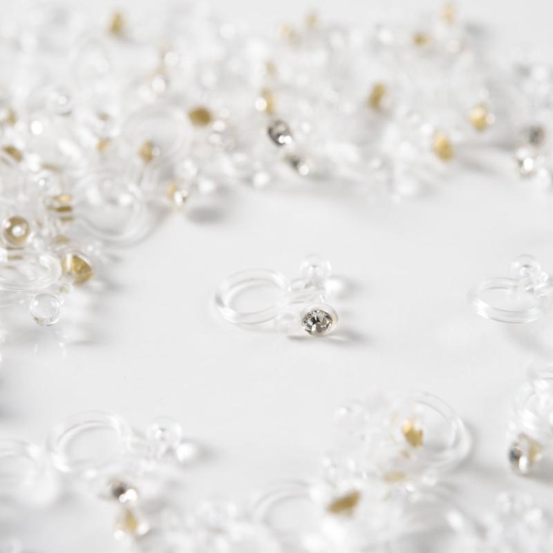 ノンホールピアス 樹脂 パーツ カン付き ラインストーン付き アレルギー対応 DIY ハンドメイド 10ペア20個素材：樹脂 色：クリア（透明） 数量：10ペア 20個入り　サイズ：高さ約11mm カン穴約1mm　石座約3mm（画像にご参考...