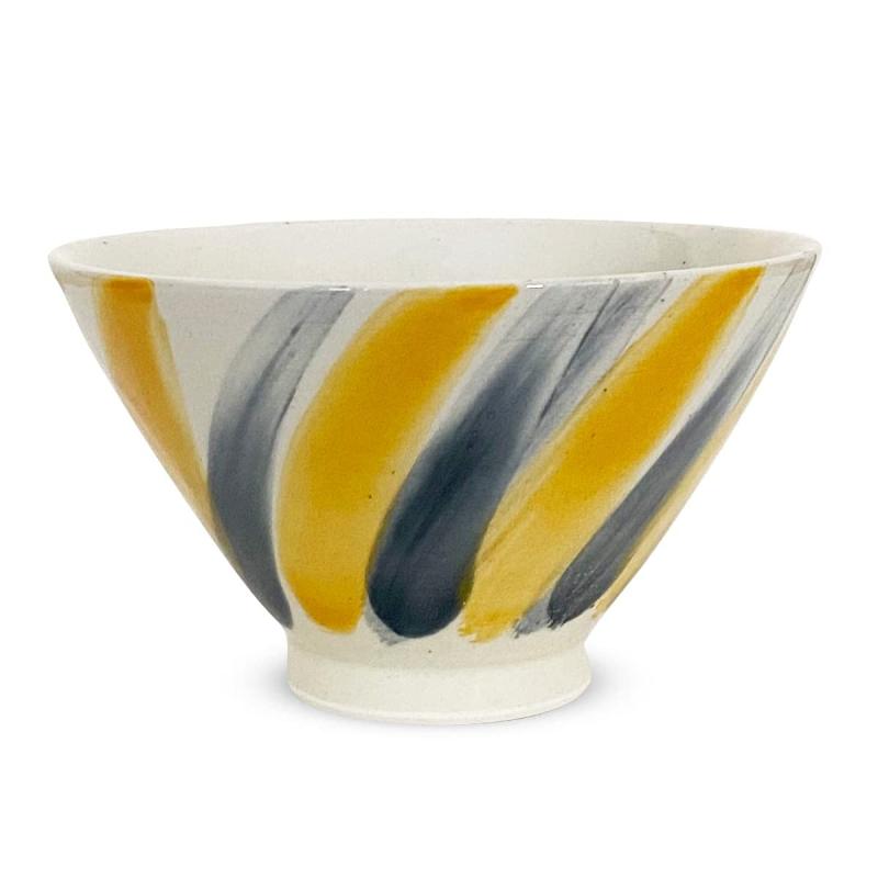 J-kitchens 勲山窯 茶碗 11cm 波佐見焼 日本製 刷毛目 イエロー材質：陶器（食器洗い機、食器乾燥機使用可能）電子レンジ使用可能サイズ（約）：直径11.5x高さ6.8cm容量（約）：270cc ・重量（約）：150g波佐見焼の...