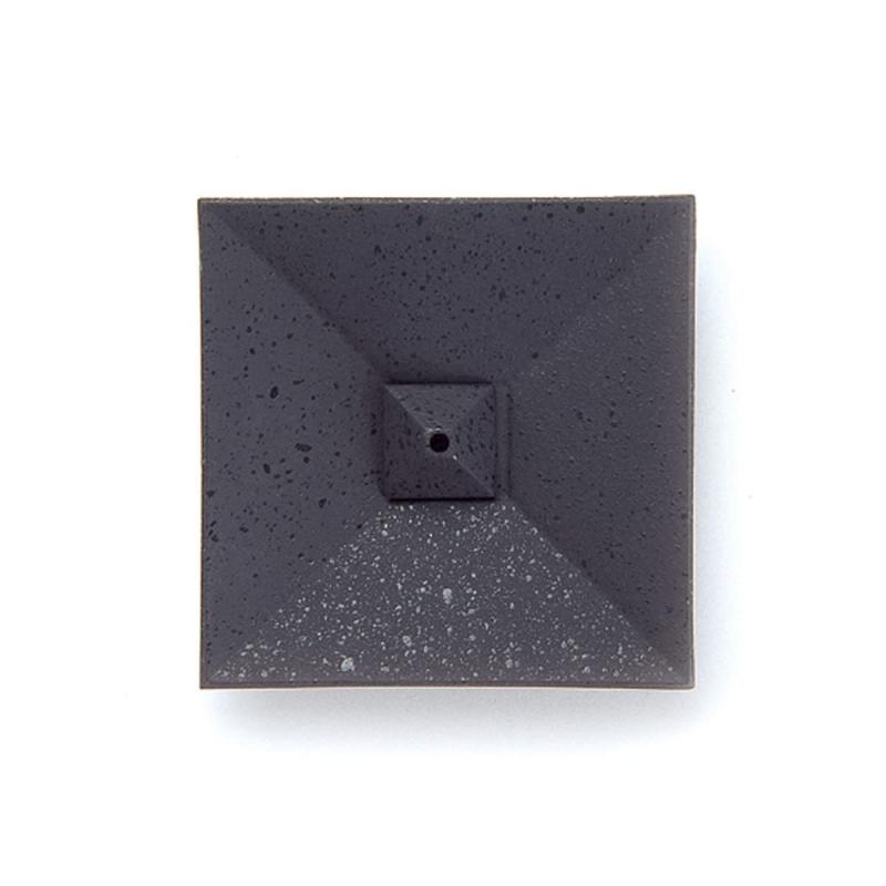 日本香堂(Nippon Kodo) 香皿 四角折 105mm×105mm×25mm商品サイズ (幅×奥行×高さ) :105mm×105mm×25mm原産国:日本内容量:1個材質:鋳物