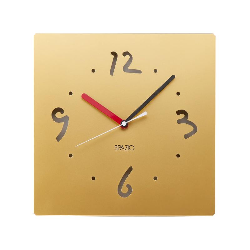 オークマジャパン 東大阪ブランド認定製品 喜多 俊之 SPAZIO 掛時計 ゴールド 250×250×20mm 649246サイズ：約250×250×20mm素材：鉄製原産国：日本週刊誌の縦幅四方(25cm)の大きさで、飾る部屋の大きさを選...