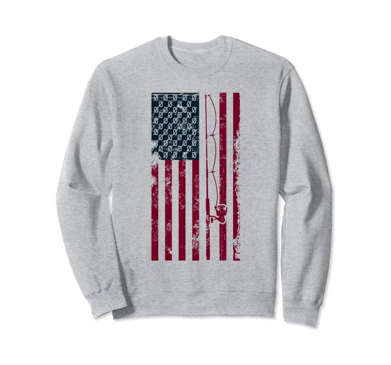 アメリカの米国旗の男性釣り竿ヴィンテージ漁師 トレーナーロッドと釣り針でアメリカ国旗をフィーチャーした男性のための愛国的な釣りギフト。釣り愛好家に最適です。このアングラーのデザインを湖、川、海への次の釣り旅行に持っていき、アメリカへの愛情と...