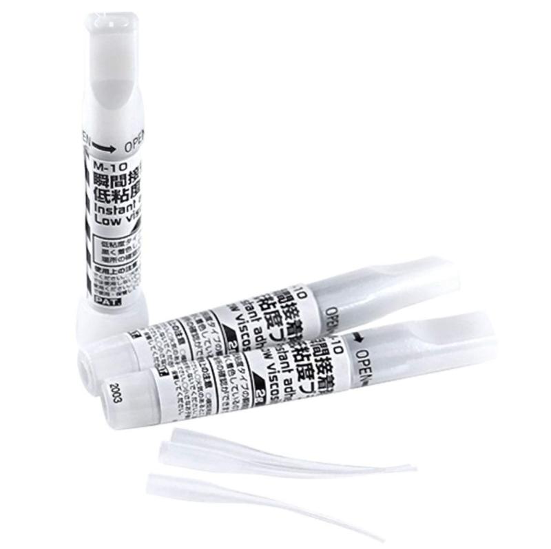 ガイアノーツ M-10 瞬間接着剤低粘度 ブラック 81023内容量：2g×3本入り付属品：ノズル3個、台座1個