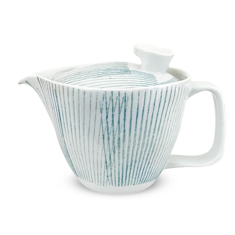 J-kitchens 勲山窯 急須 小 波佐見焼 日本製 240ml 1人用 ~ 2人用 茶こし付き ストライプ ライトブルー材質：磁器（食器洗い機、食器乾燥機使用可能）、電子レンジ：本体のみ電子レンジ対応 , 茶こし不可サイズ（約）：径1...