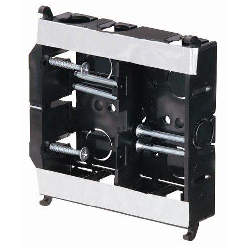 日動電工 配ボックス 薄型 2個用 Bタイプ SM27B2●種類:2個用<br>●薄型<br>●厚み:27mm<br>●材質:硬質塩化ビニル<br>●付属品:皿M4×40先とがりねじ(4本)、...