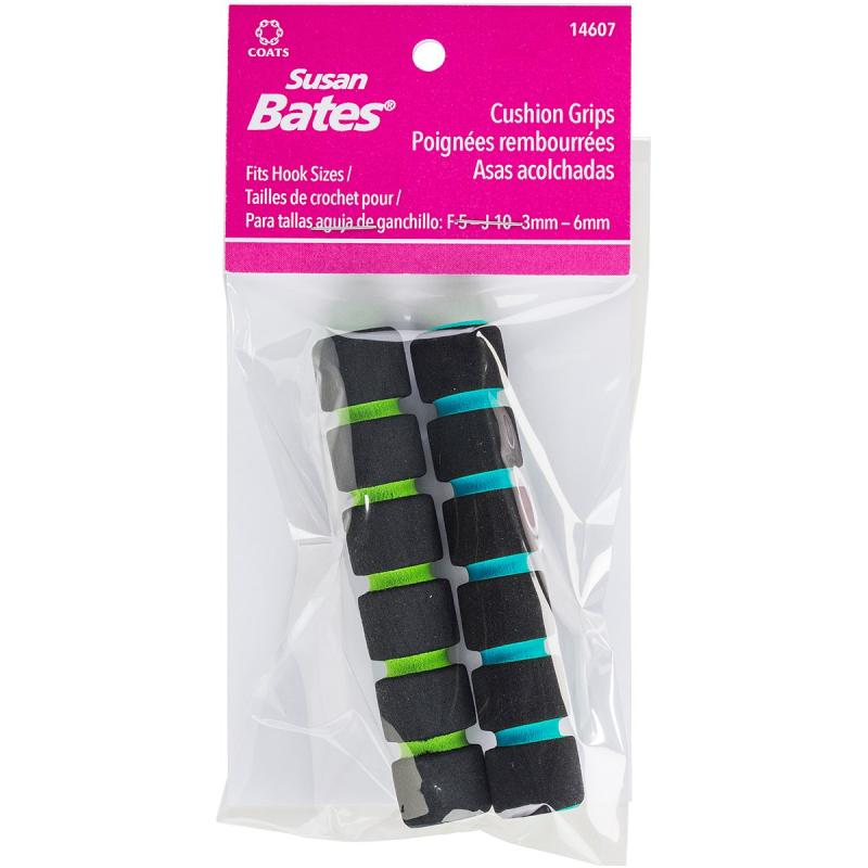 Susan Bates Crochet Hook Cushion Grips 3.75in-2/Pkgかぎ針編みフック用の明るく楽しいストライプスポンジグリップ。かぎ針編みフックのハンドルにグリップをスライドさせて、かぎ針編み中の手の負担を...