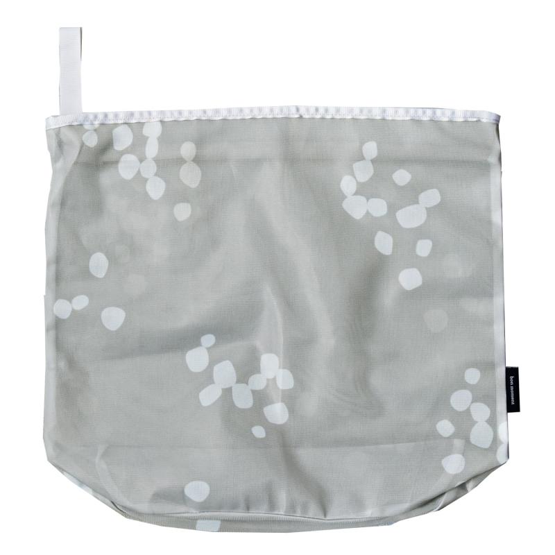 ランドリーネット 洗濯ネット 持ち手 バッグ かわいい おしゃれ 旅行 トラベルポーチ 角型/bon moment ボンモマン【水辺の風景をゆるやかに描くデザインに】 サニタリーにさっとかけておけば、ナチュラルに空間を彩るネット。水中に浮か...