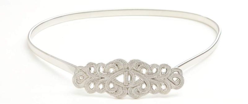 [Uncle Dave's Trading Inc.] [ベル] 細ベルト 結婚式 レディースサイズ ／ 最長：約73cm　幅：約1cm　ウエスト約71cm～90cm　モチーフ 縦：約3cm　横：約9.5cm素材 ／ 金属メッキ・プラスチッ...