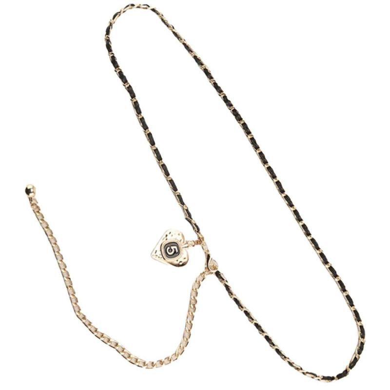 [バズ セレクション] チェーンベルト ベルト ウエストチェーン ハート かわいい おしゃれ レディース LBT192このチャーミングなウエストチェーンベルトは、あなたのファッションを華やかに彩ります。細めのデザインにマークが入ったハートチ...