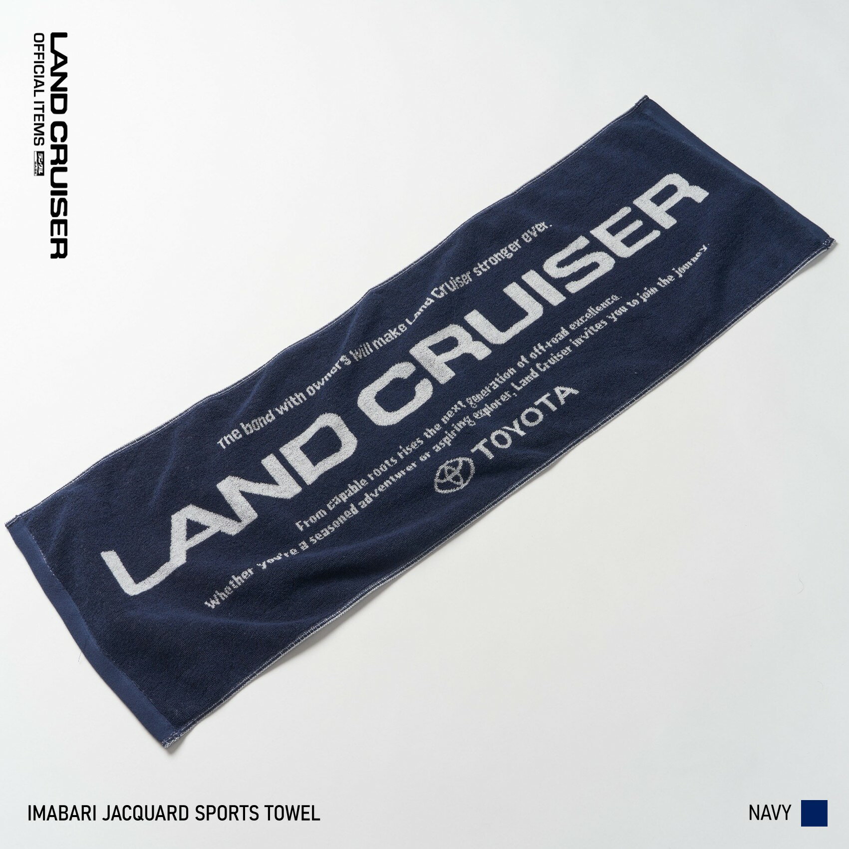 ＜しっかりした今治製のジャカード織スポーツタオル＞ 日常的に使いやすいサイズ感のスポーツタオルを、安心の今治タオルで製作しました。 タイポグラフィなデザインはジャカード織で表現されているため、タオルとしても機能的にご使用いただけます。 カラ...