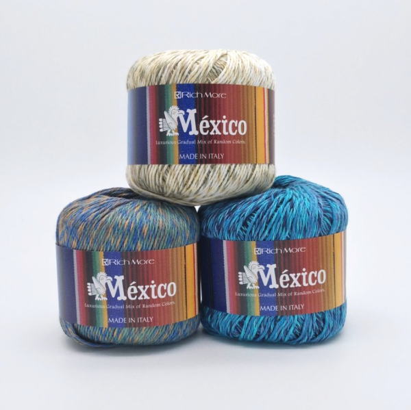 メキシコの自然や文化、建築等を思わせるカラーレンジ オーガニックコットンのコーマ糸をプリント染めして4本撚糸した糸 2色のロングピッチプリント2本と4色のショートピッチプリント2本の撚糸により、変化のある色ミックス効果が編地に現れます ■1...