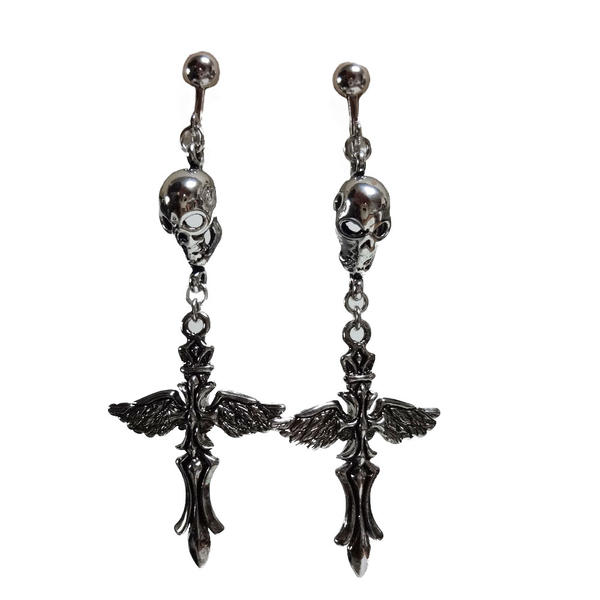 【ティアーズヘブンセレクト】 髑髏の下で揺れる羽根十字架 パンク、メンズ系のイヤリング 【サイズ】 全長：約6.8センチ（金具含む） 【材質】 キャスト合金、メタル韓国製